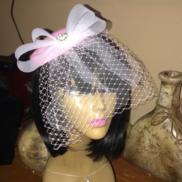 Pink Magnolia | Accessories | New Beautiful Bird Cage Veil Pill Box Hat ...